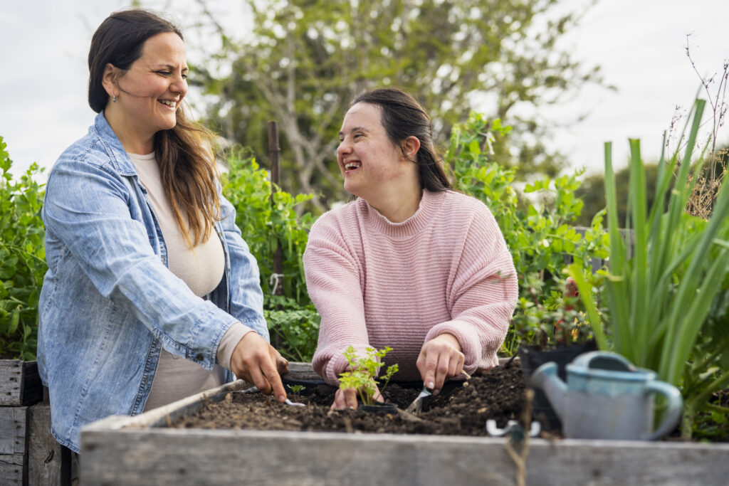 Care Services | Maxim Healthcare Services | In Home Care